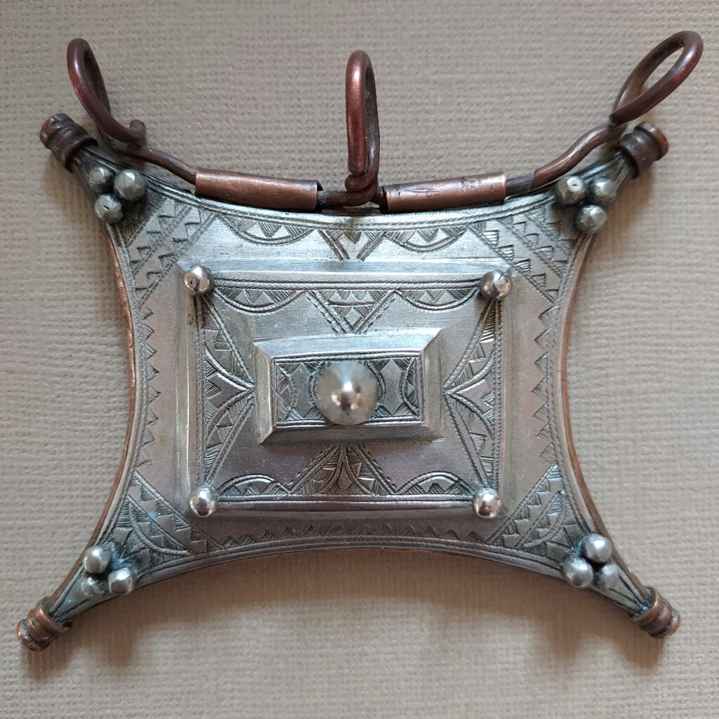 Fine Tuareg Amulet Container Tcherot - KAZAART